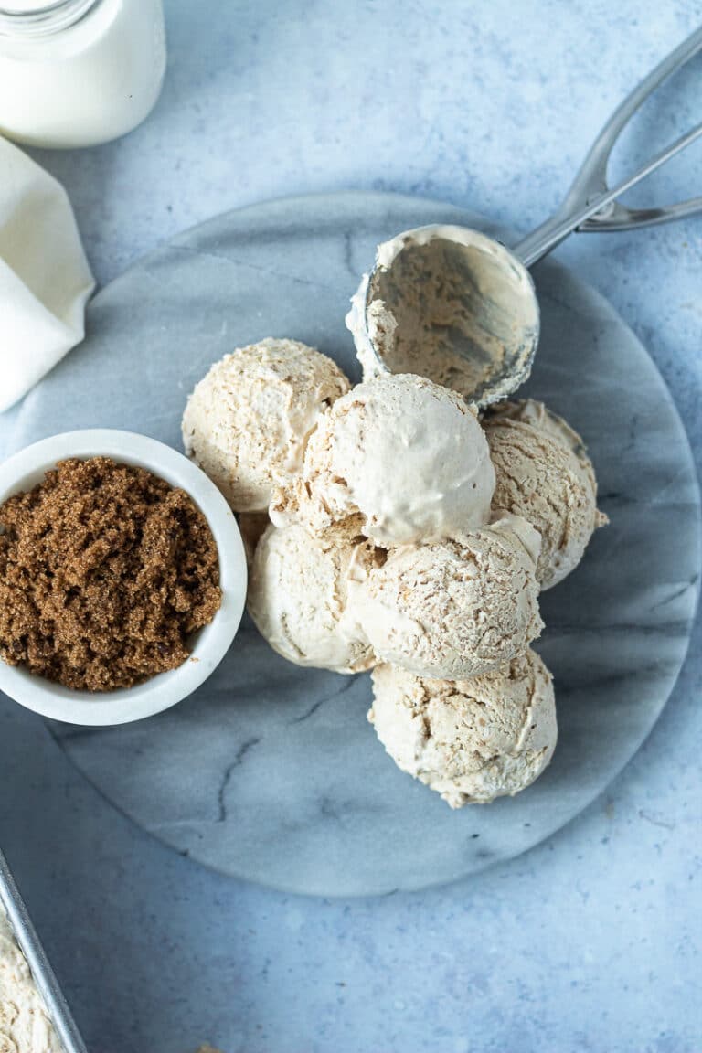 Brown sugar bourbon vanilla no-churn ice cream - One Girl. One Kitchen.