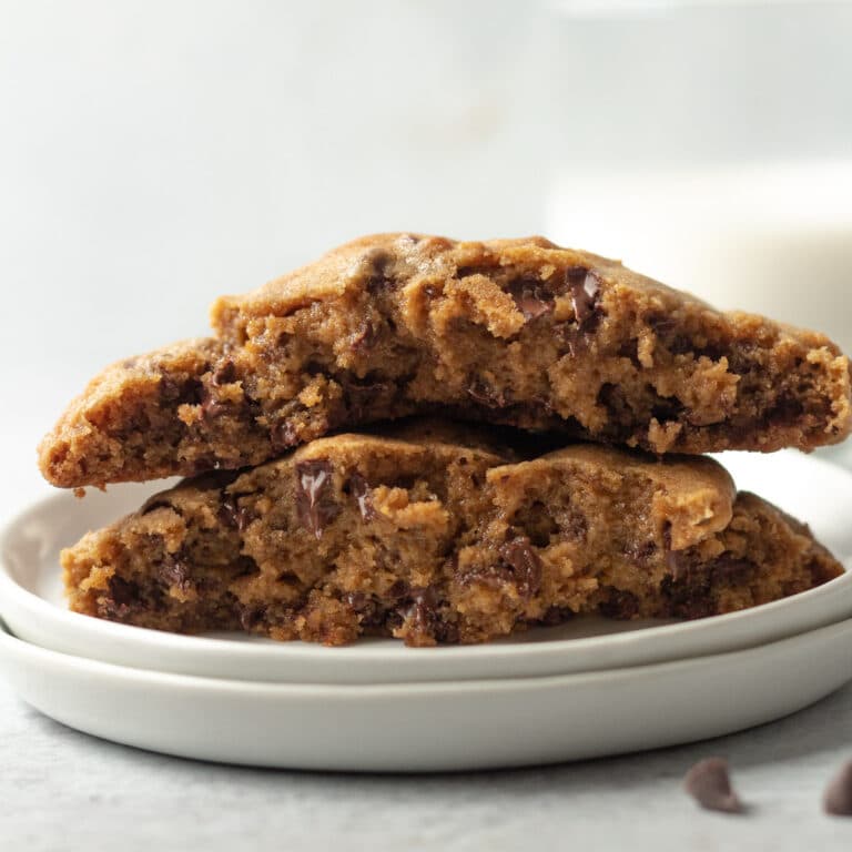 One Girl. One Kitchen.